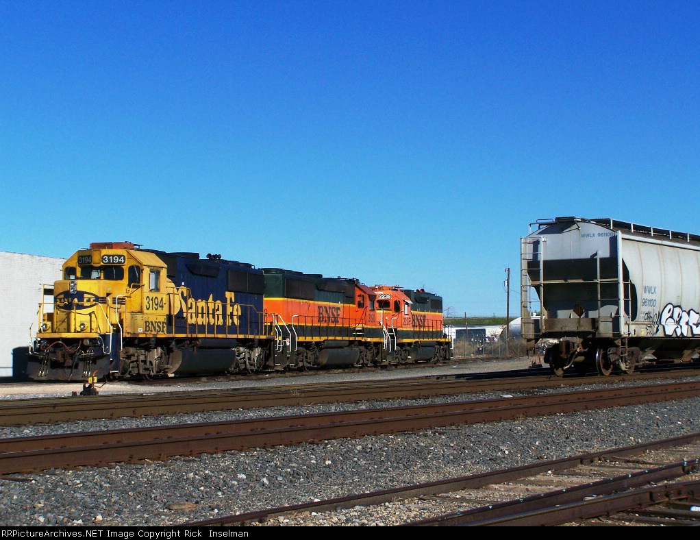 BNSF 3194